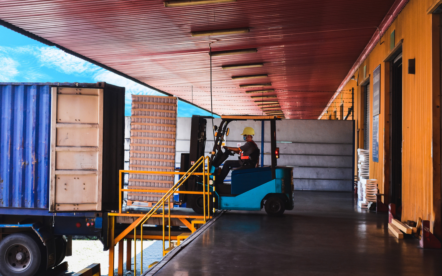 Advanced Material Handling Equipment | Polymatic